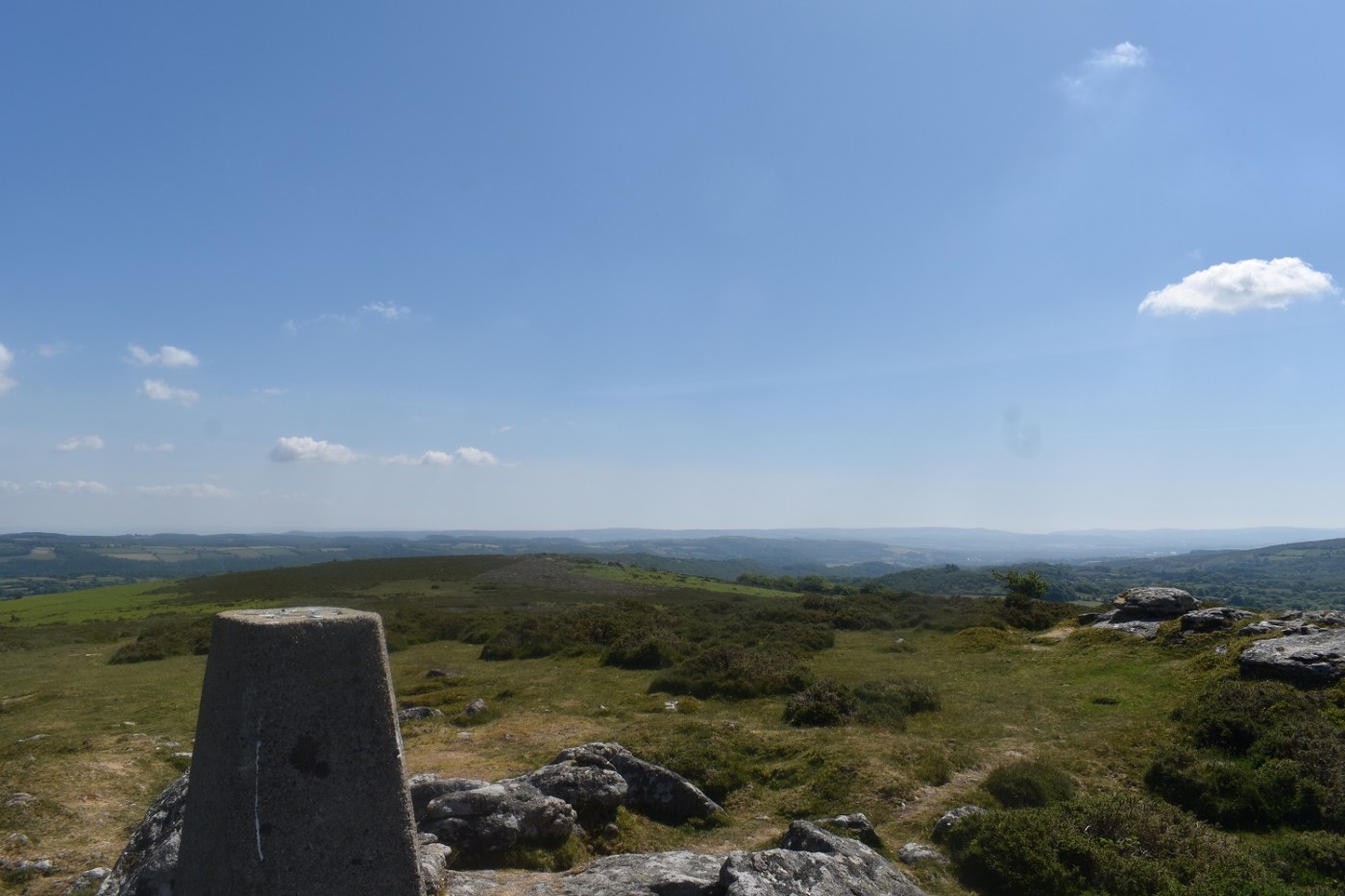 Easdon Tor, Neadon Cleave and Manaton | treksandtors