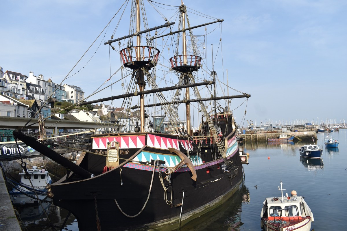 Broadsands to Brixham | treksandtors